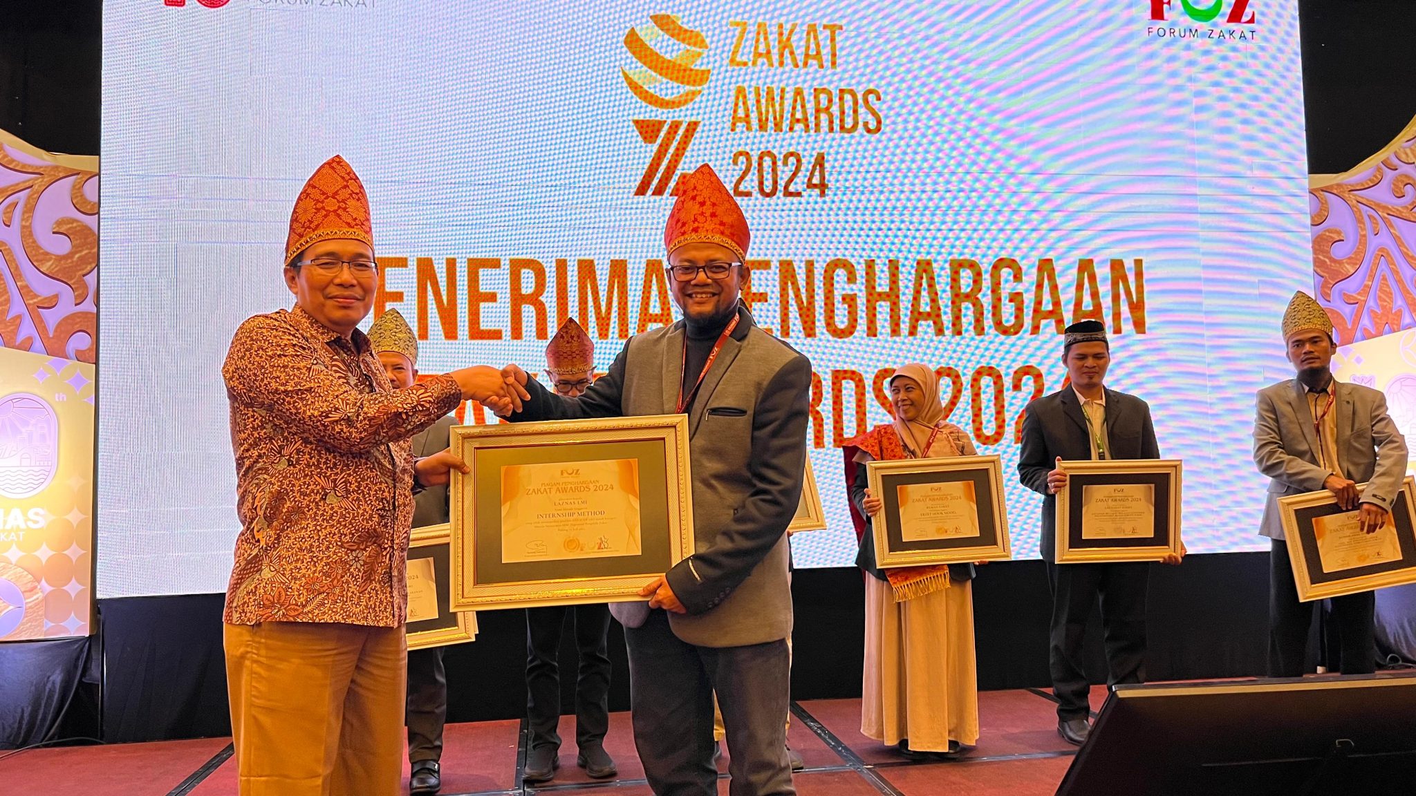 LMI raih dua penghargaan bergengsi dalam ajang Zakat Awards 2024